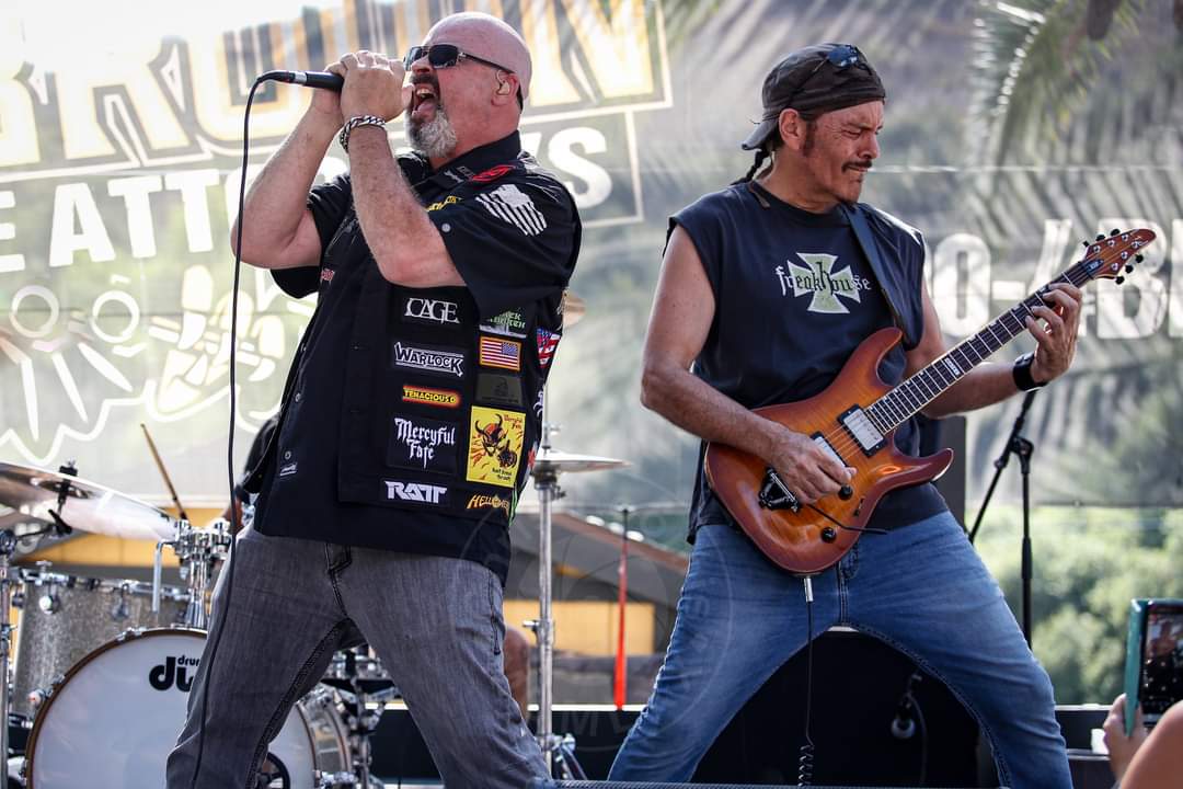 Warrior se réunit pour célébrer Rob Farr. Ecoutez « Fighting For The ...